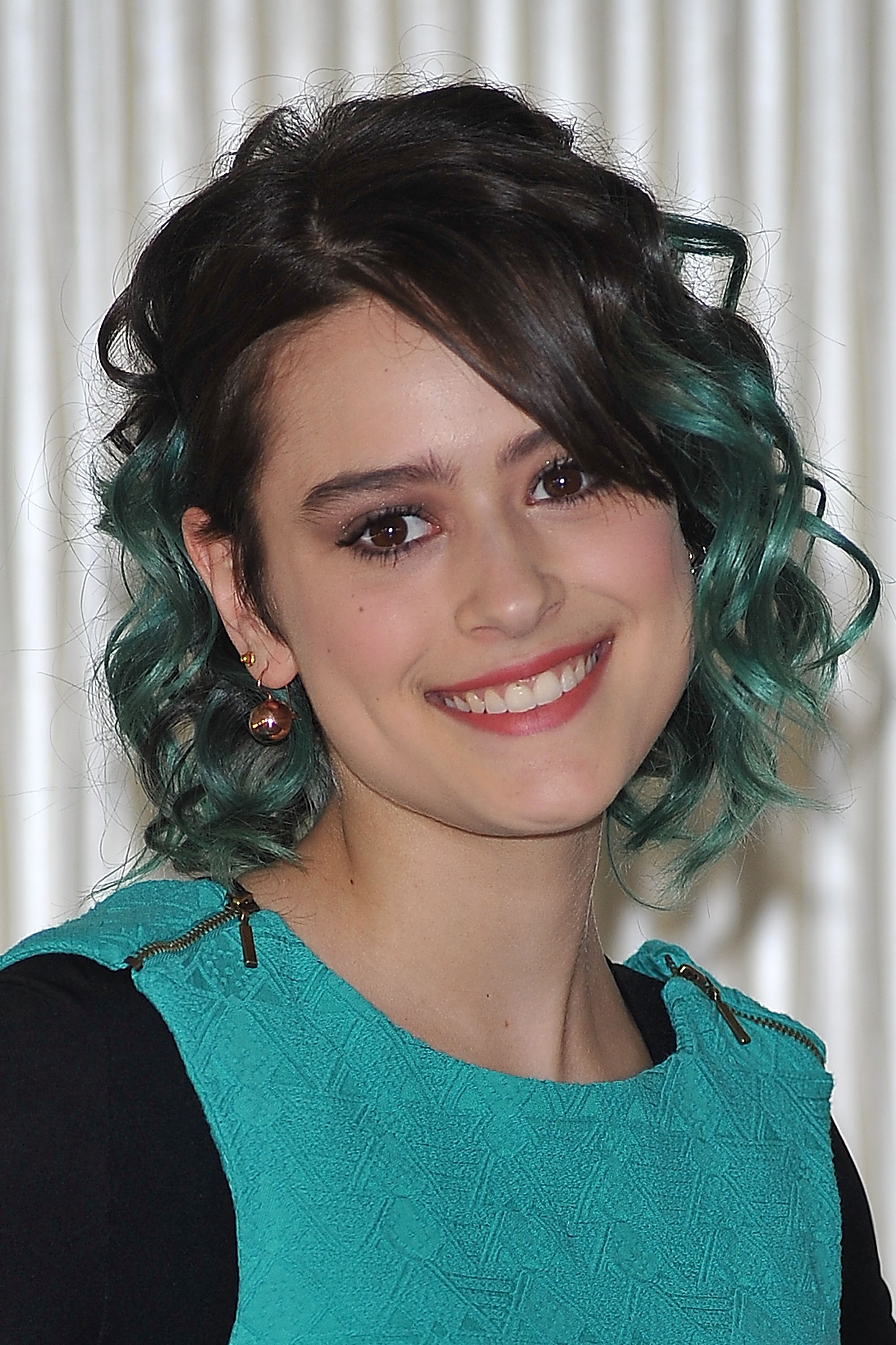 Celebrities Born in 1996 | List of Famous Men & Women Born in 1996